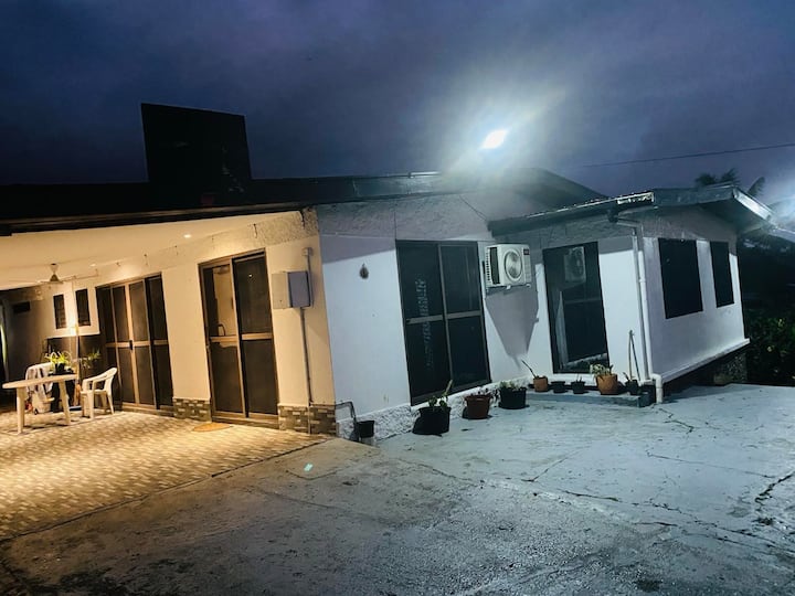 Entire 3 Bedroom Fully Furnished House, 6 Guests - Fiji