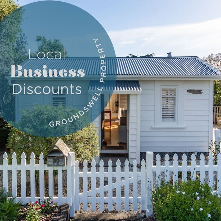 Groundswell Property | Character Cottage + Studio - Raglan