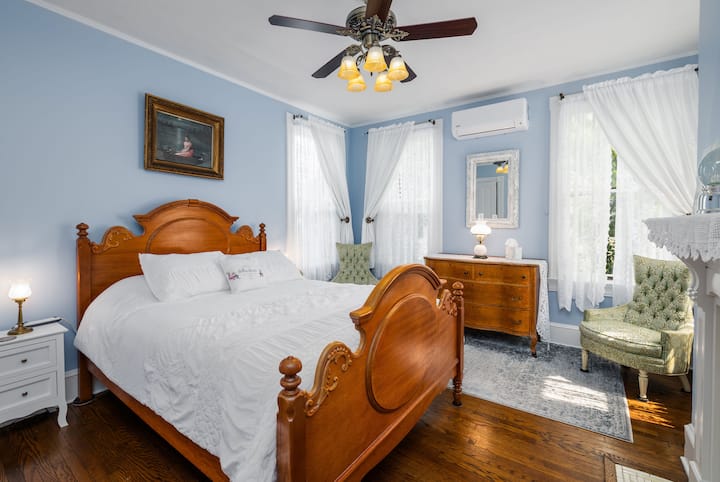 Gillis Grier Bed & Breakfast Oak Room - Salisbury, MD