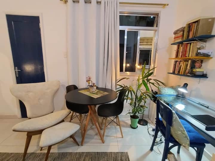 Studio Em Copacabana A 2 Quadras Da Praia - Copacabana