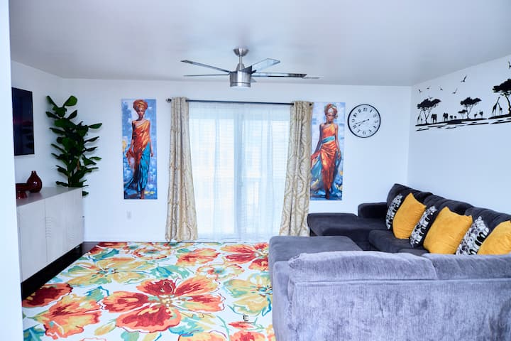 Spacious Home In Nwrk,10 Mins.from Ewr, Easy 2 Nyc - Newark, NJ