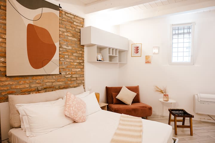 [Ferrara Centro - Hosomi Apt] - Italy
