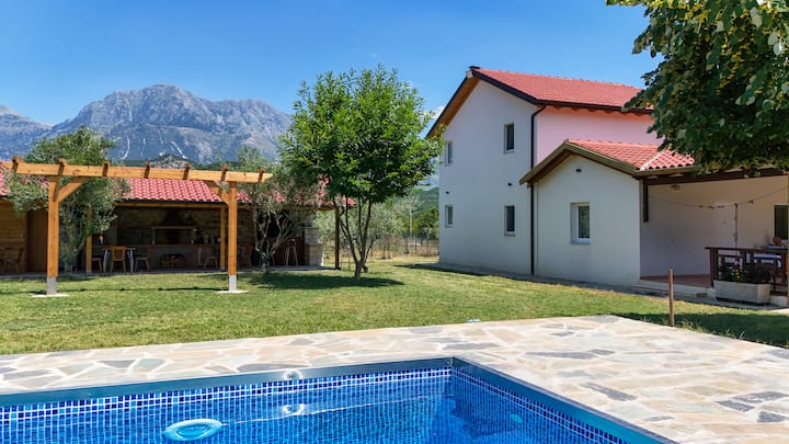 Guest House Micaj - Dhermi