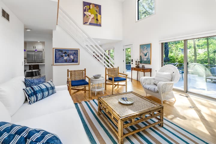 Home On Pond, Sag Harbor Village - Sag Harbor, NY