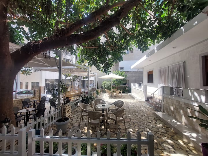 2 Bedroom Apartment With Terrace, Parking, Ac - Saranda