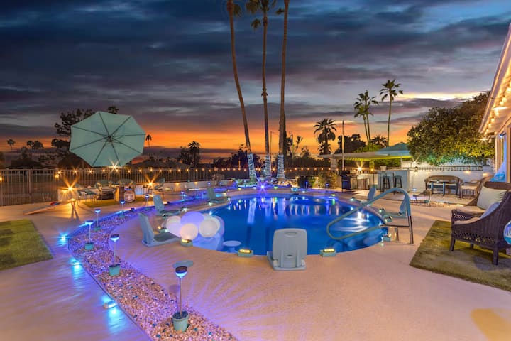 Mesa Oasis Entertainment Pad & The Sweet 16th Hole - Mesa, AZ