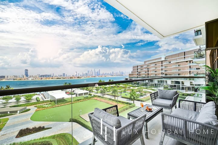 Lux | The Elegant Palm Beach Suite - Dubai