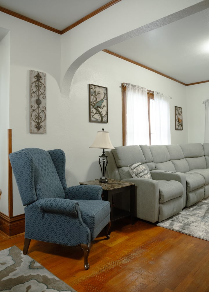 Oahe Oasis (4 Bed, 3 Bath) - Lake Oahe