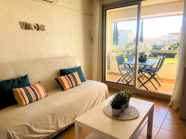 T2 Cabine (Wifi, Climatisé) à 300m De La Plage - La Londe-les-Maures