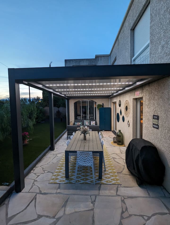 Villa à Nice, Climatisée, Piscine, Au Calme - Nizza