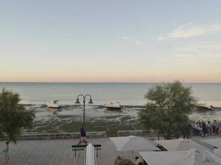 Studio En Duplex Vue Mer à La Flotte - La Flotte