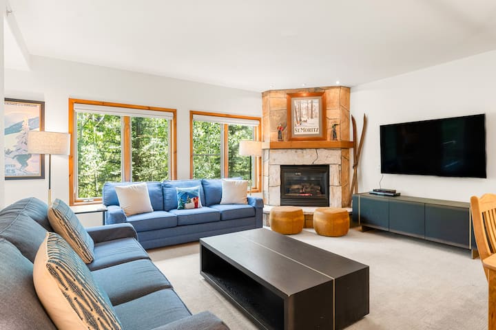 3 Bdrm+den, Ski-in/out, Near Town, Hot Tubs - Copper Mountain, CO