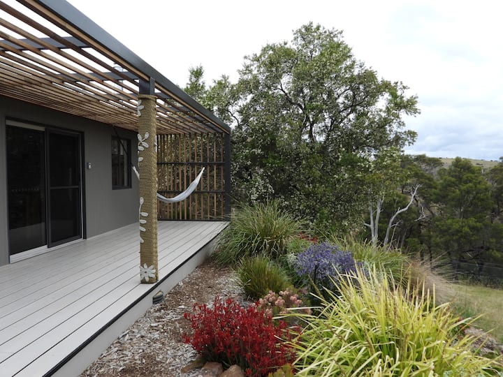Aquila Eco Retreat - The Ultimate Romantic Getaway - Oak Lodge & Coal River Valley Historical Society Inc., Richmond