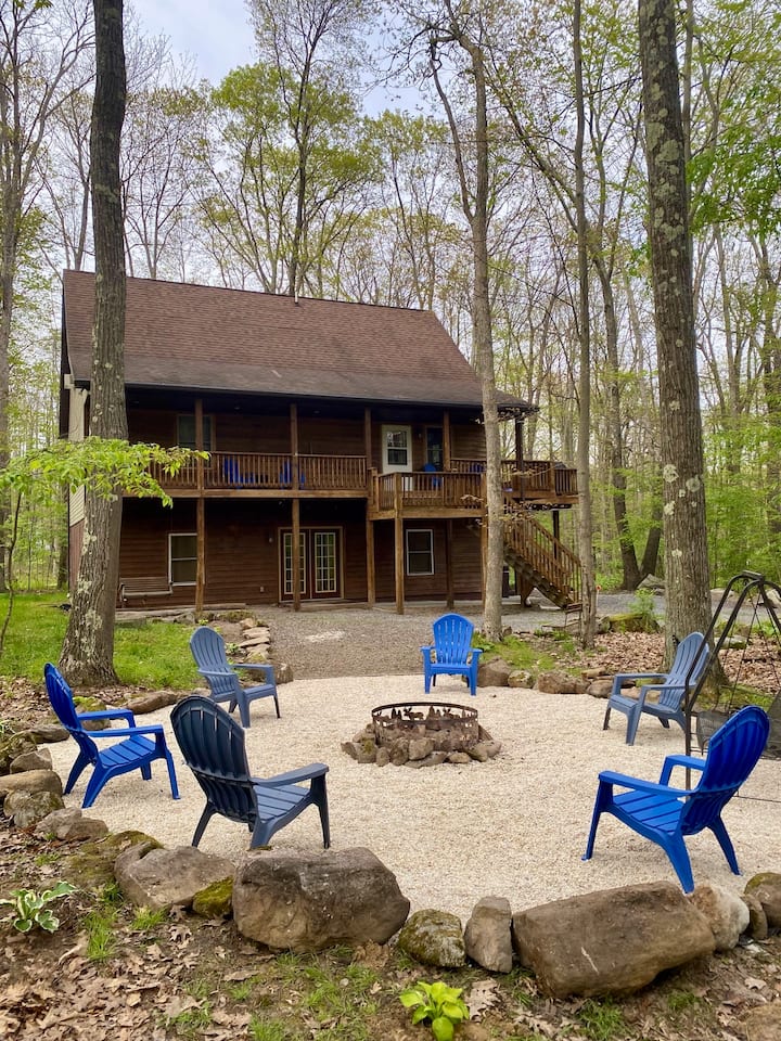Peaceful Cabin W Hot Tub! 5 Mins To Lake & Wisp! - Deep Creek Lake, MD