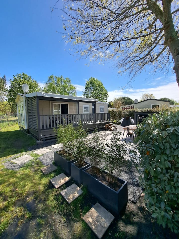 Mobil Home 6/8 Pers Au Sein D'un Camping 4* - Gastes