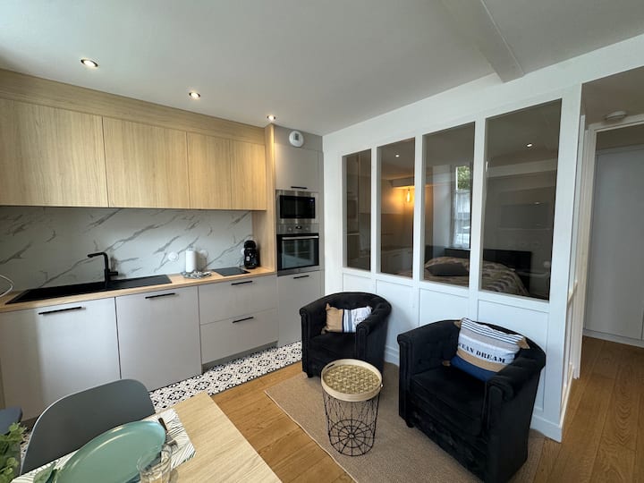 T1bis  Cosy Entièrement Rénové En Centre-ville - La Rochelle