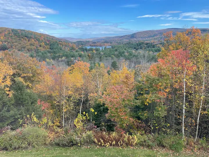 Secluded Mountain And Lake View In Canaan, Ny - Berkshire County, MA