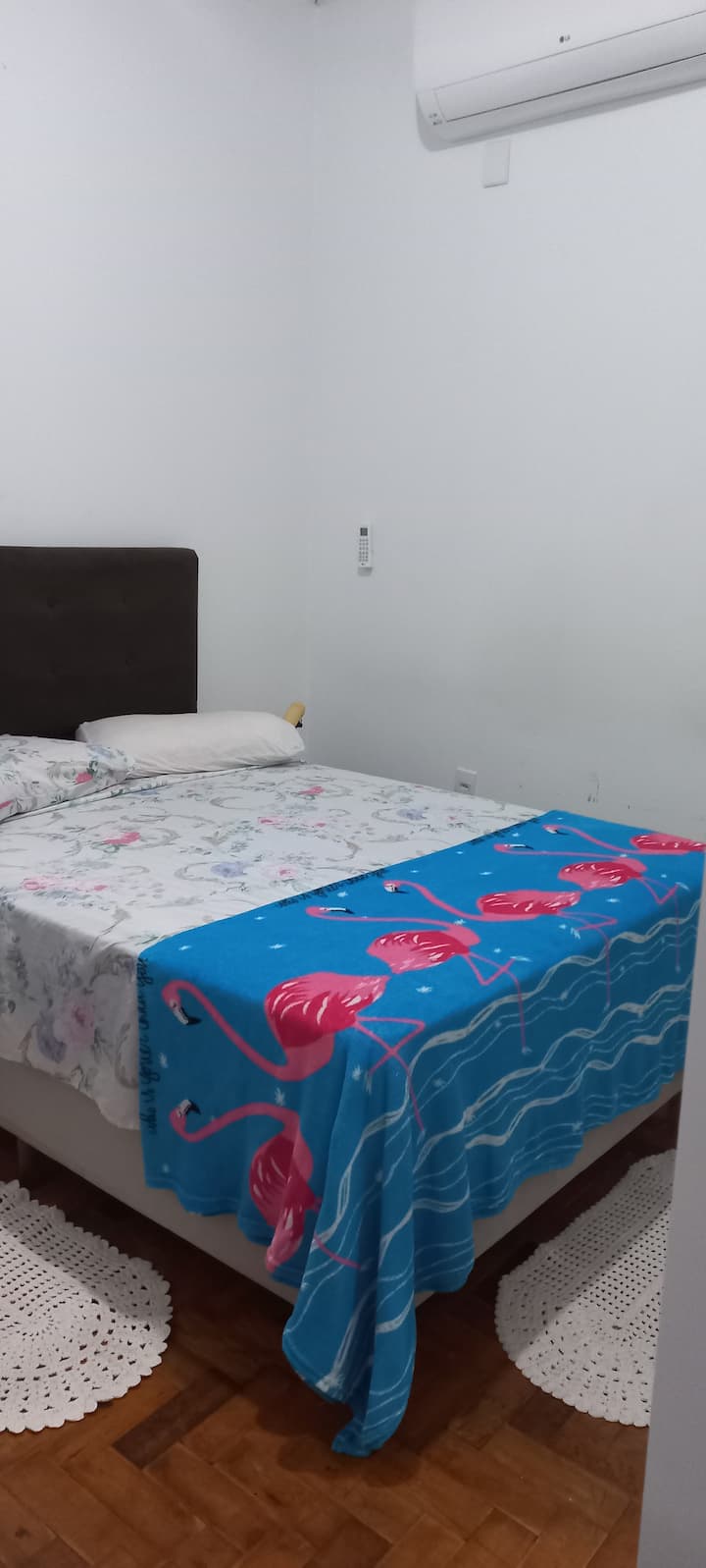 Casa 2 Dor.c/estac. Gratuito-cond.fechado - Porto Alegre