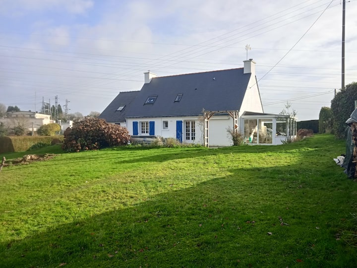 Maison Chaleureuse - Mûr-de-Bretagne