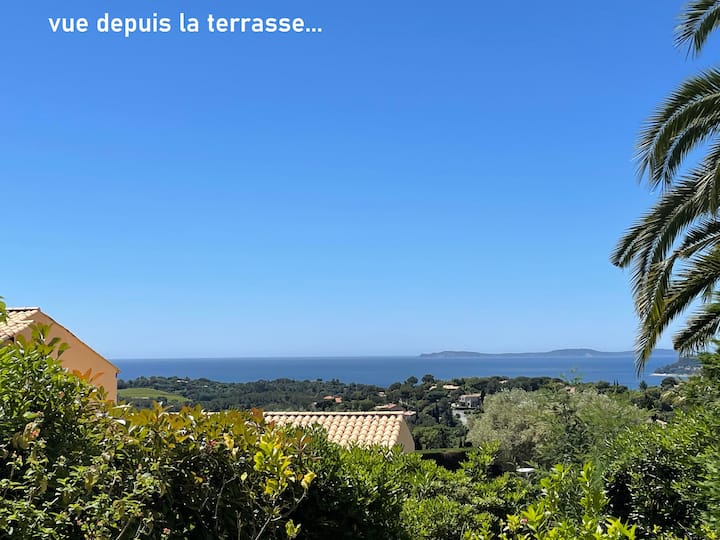 Appartement Rdc Terrasse Vue Panoramique Mer - Plage de Gigaro