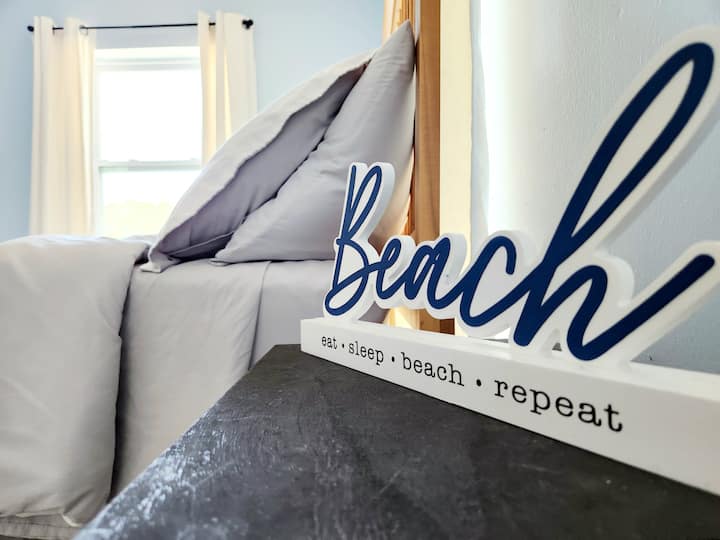 Relaxing Beach Home Only 3 Miles From Beach! - Fort Pierce, FL