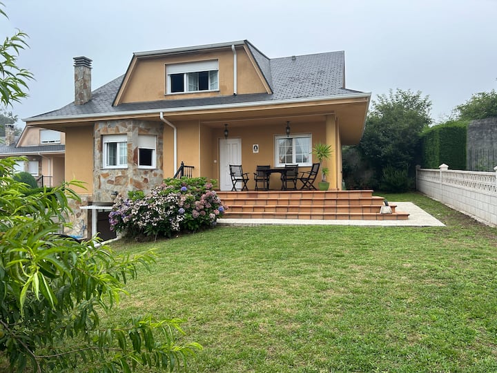 Estupenda Casa Cercana A La Playa Y A La Montaña. - Navia