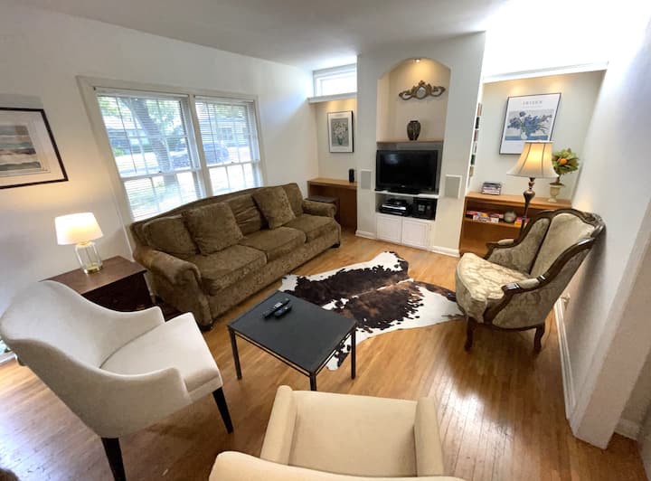 Central Austin - Walk To Park, Cafes, Pools Near Downtown, Major Employers - Austin