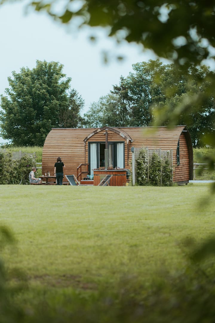 Lodge 2 | Hot Tub | En-suite | Views - Bridgwater