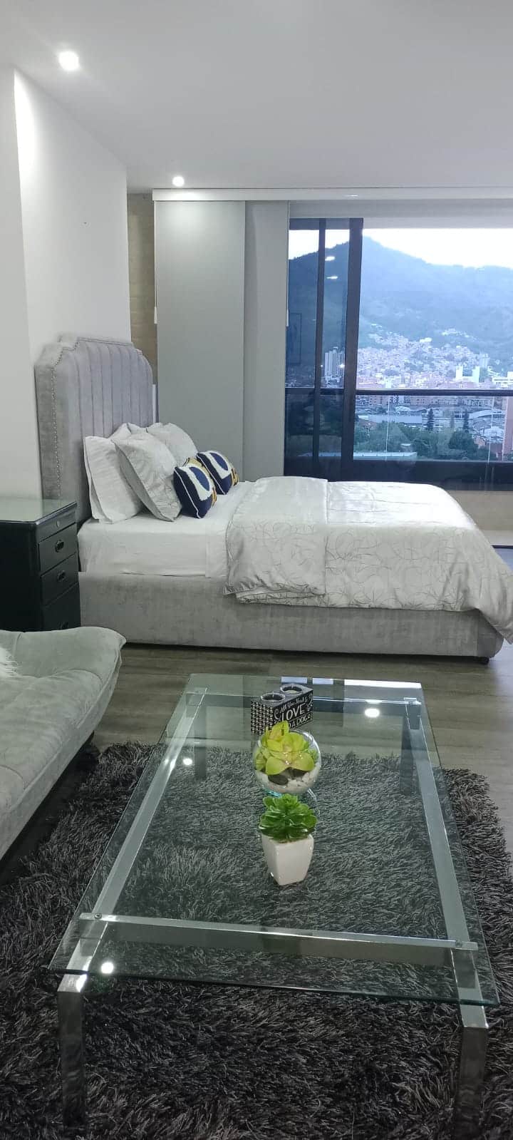 Class 48 - 1402 Excelente Apto. - Envigado