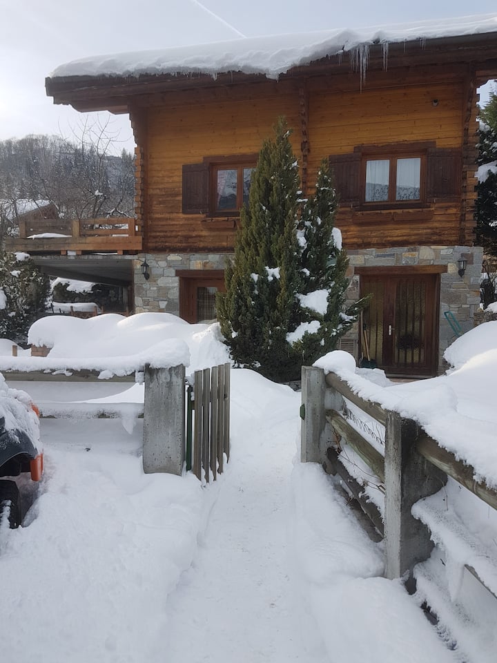 Appartement Aux Pieds Des Montagnes - Bourg-Saint-Maurice