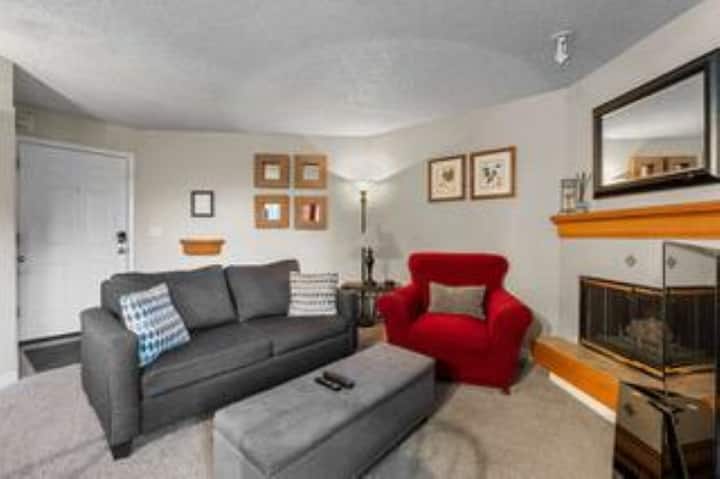Affordable 2br 2ba Greenwood Village - Dtc Condo - Parker, CO