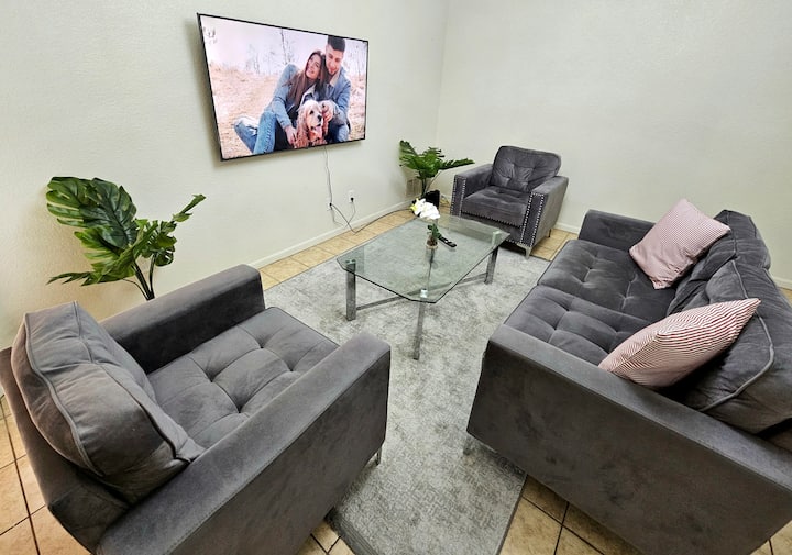 Luxury Living In 2 Bd 2 Ba Near Fort Cavazos - Killeen, TX