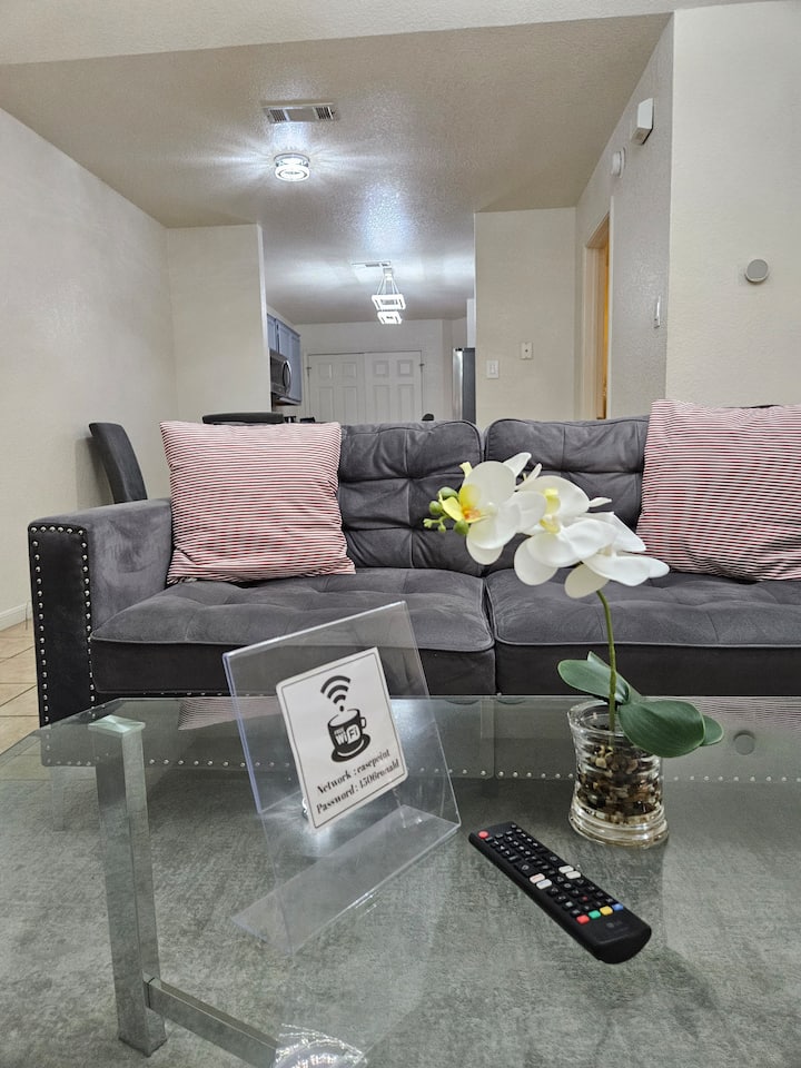 Luxury Living In 2 Bd 2 Ba Near Fort Cavazos - Killeen, TX