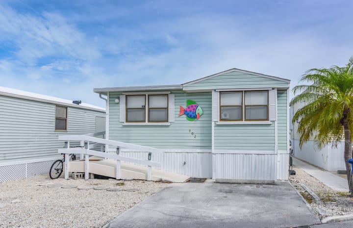 Crystal Clear Canal Front 2/1 On Cudjoe Key! - Cudjoe Key, FL