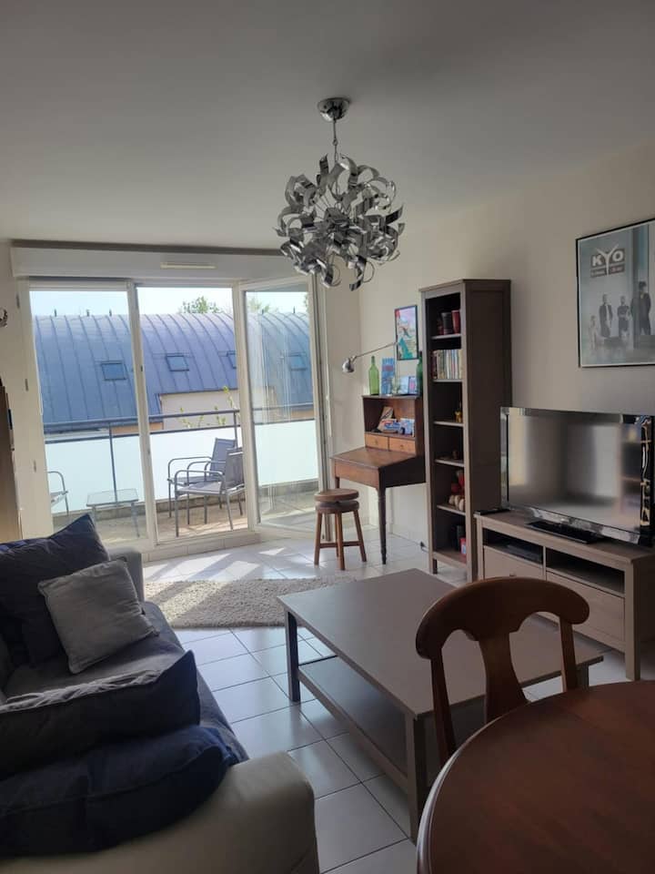 Très Bel Appartement En Résidence Au Calme - 迪戎