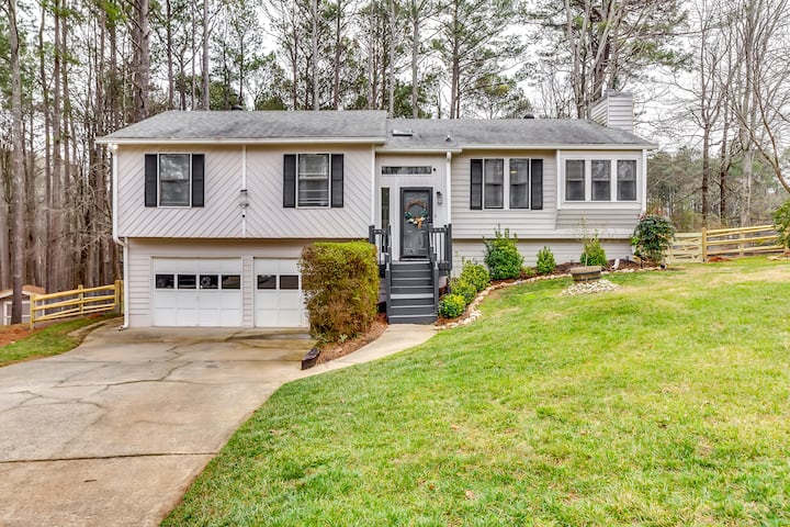 Pet-friendly 3br 3bt Home W/cinema, By Dt Kennesaw - Kennesaw, GA