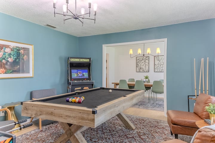 The Gornto Getaway- Game Room, 4 Tvs, King Bed - Valdosta, GA