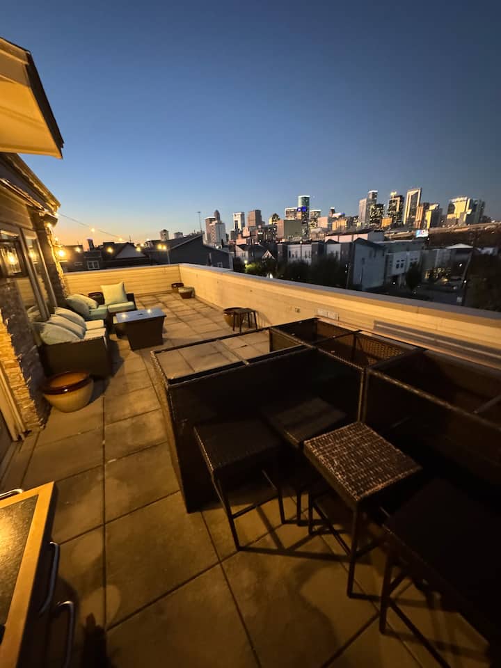 Lovely Downtown 4 Story Condo - Houston, TX