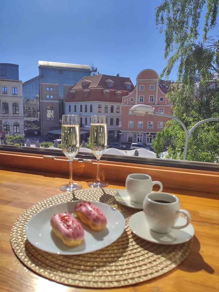 Rīga Old Town! Keyless, With Bath Tub! *Rare Find* - Riga