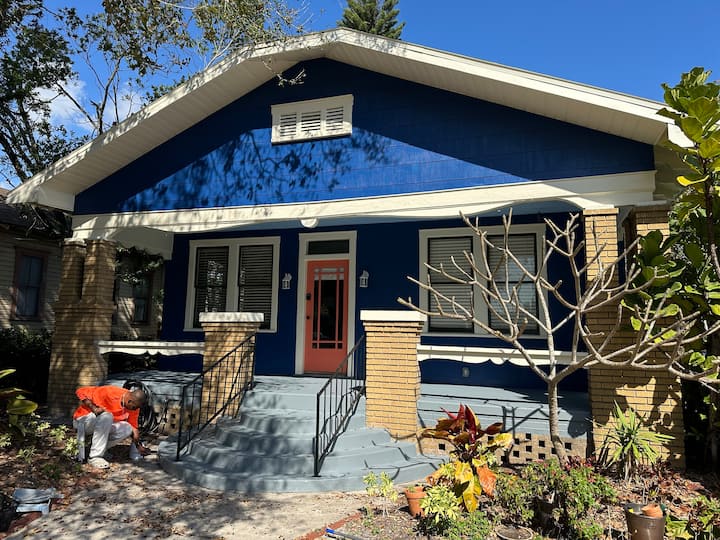 West Tampa Bungalow -
Minutes From Downtown Tampa - Tampa, FL