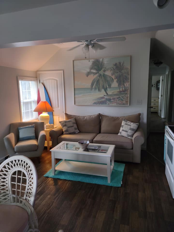 Ocean Cottage (C) On Route 611 - Ocean Pines, MD