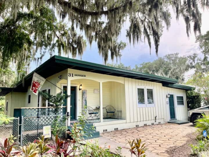 Charming 3 Bedroom Cottage, Feed The Peacocks! - セント・オーガスティン, FL