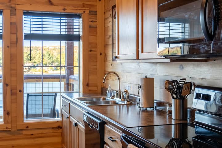 Waterfront Trailside Cabin 23b - Houghton, MI