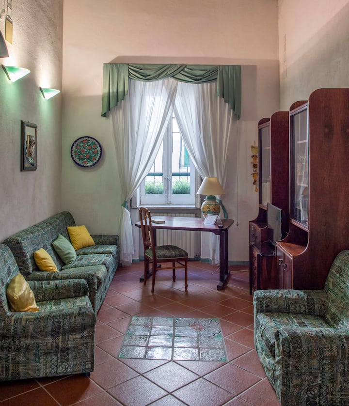 Domus Fra' Giovanni - City Apartment - Salerno