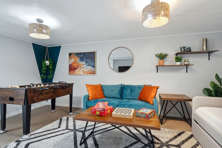 Foosball & Outdoor Space-the Hidden Oasis - Cedar Rapids, IA