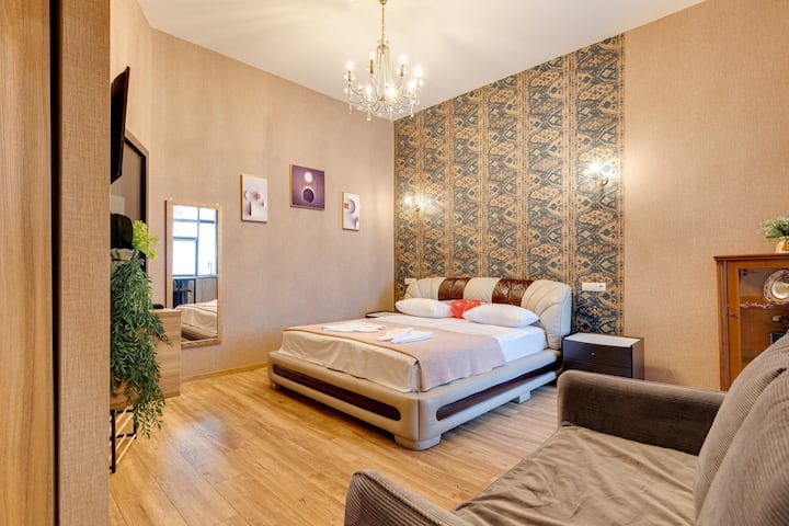 Tbilisi Room 2022 1 - Tbilissi