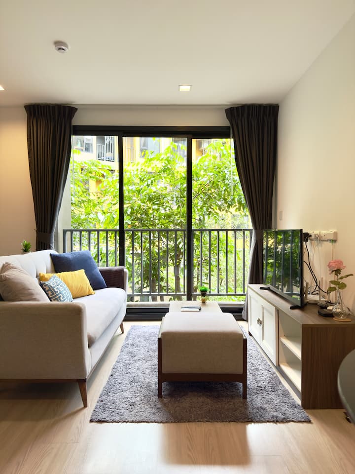 Central Phuket, Pool-view 2br Condo - Phuket