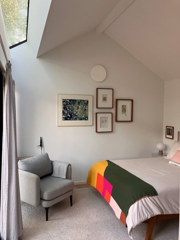 Contemporary A-frame Studio - Berkeley, CA