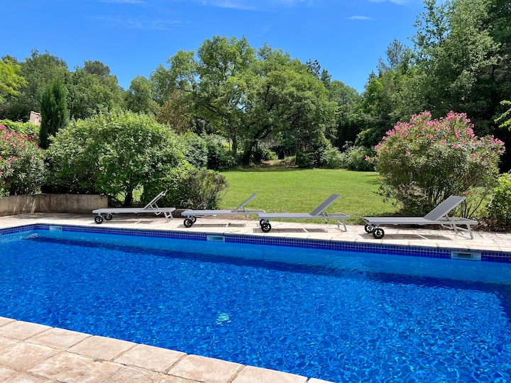 2 Belles Chambres Avec Cuisine - Lourmarin