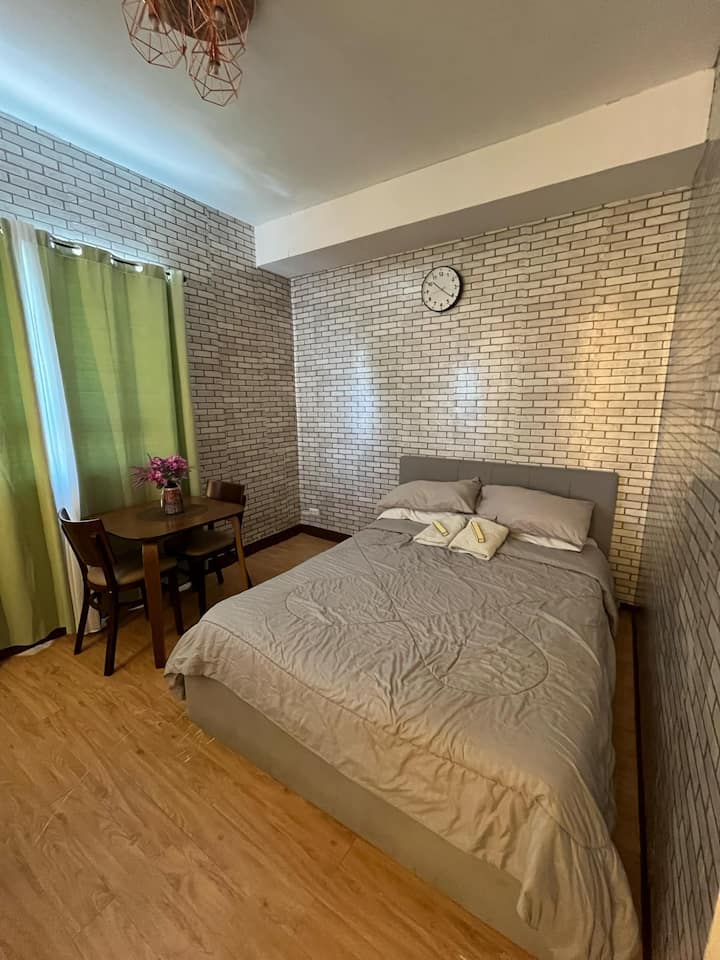 Chic & Cozy Studio | Heart Of Cdo Near Malls - Cagayan de Oro